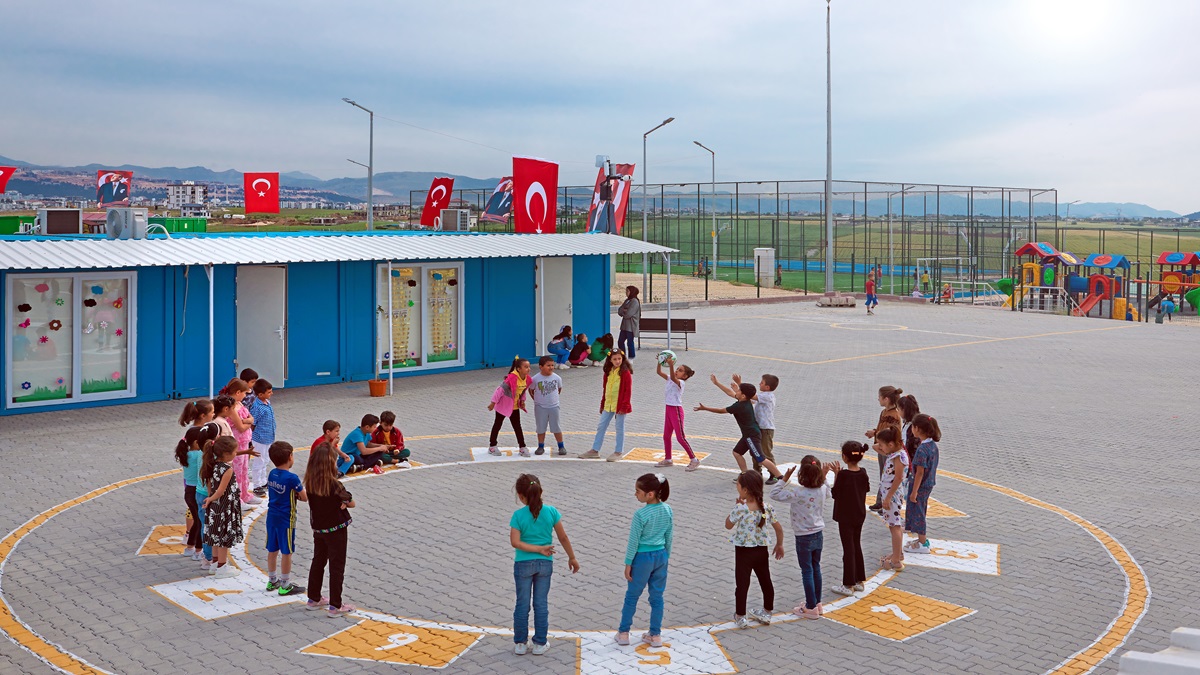 Koç Bayi - Koç Holding Hope Cities project continues to bring home ...